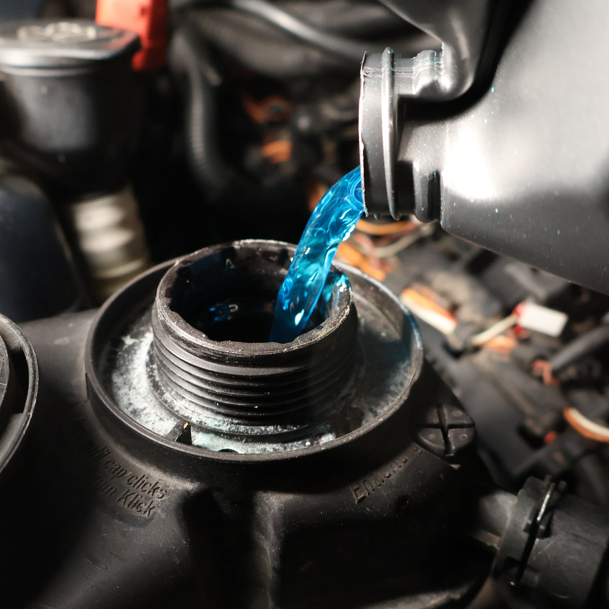 Green vs. Blue Coolant for BMW: Key Differences, Recommendations, and ...