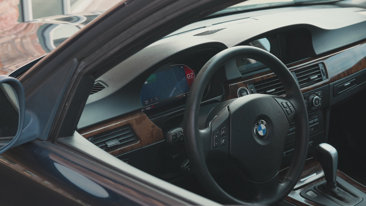 BMW Digital Gauge Cluster Upgrade w/ Built-In Apple CarPlay & Google M ...